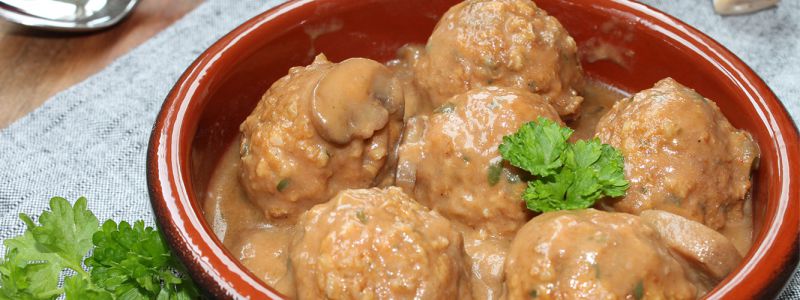Pilz-Hackbällchen in Rahm - kochen-essen-wohnen